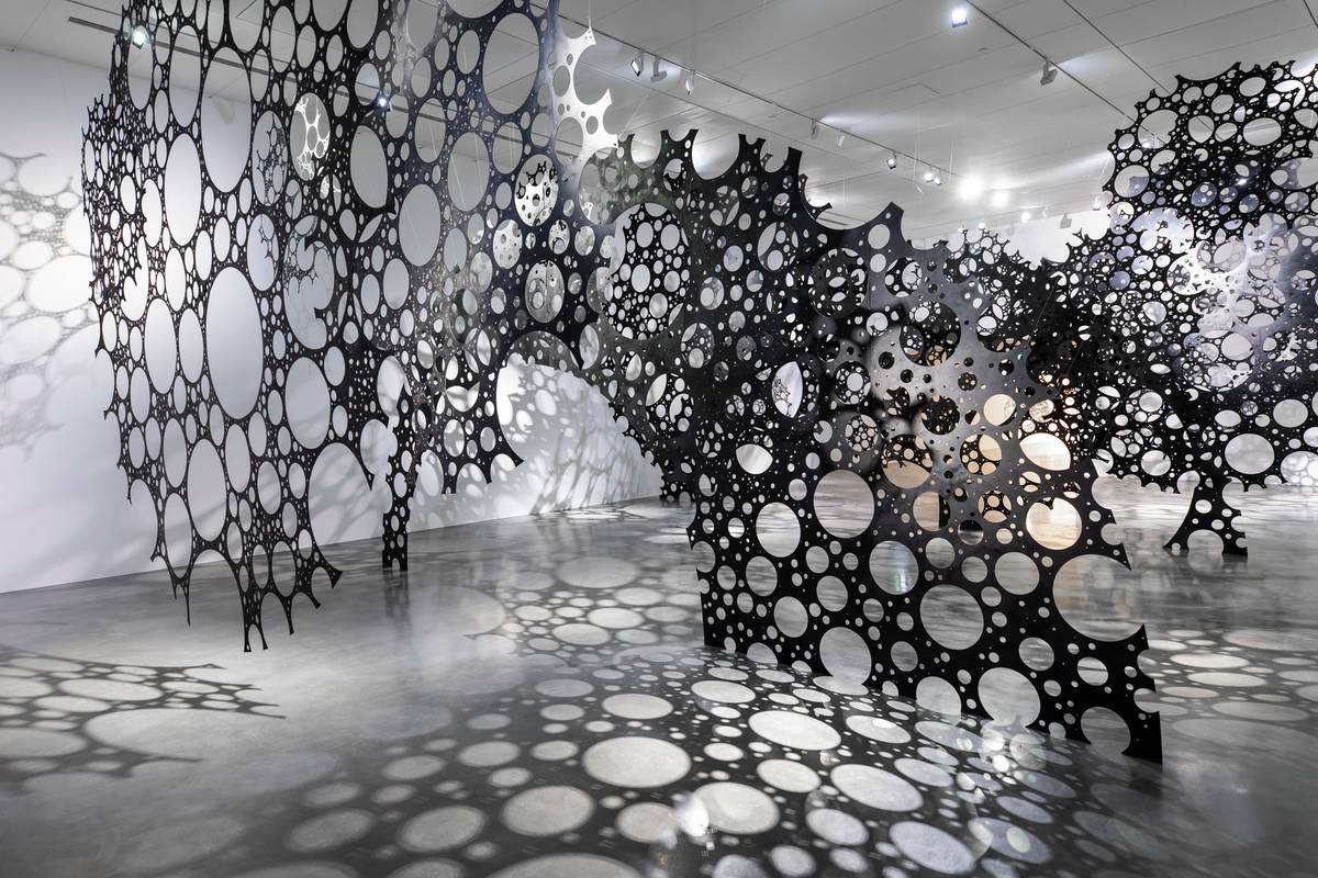 Lindy Lee: Moon in a Dew Drop | MCA Australia