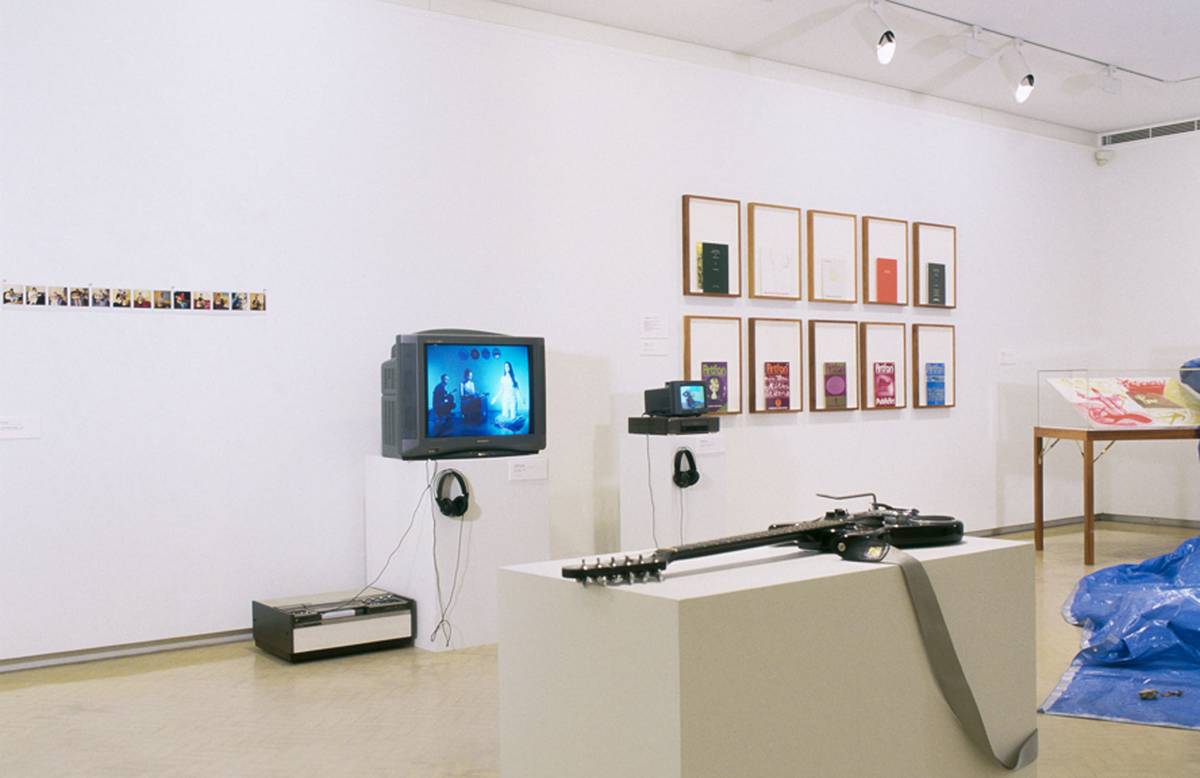 Contemporary Art Archive 6: Geoff Lowe: A Constructed World ...