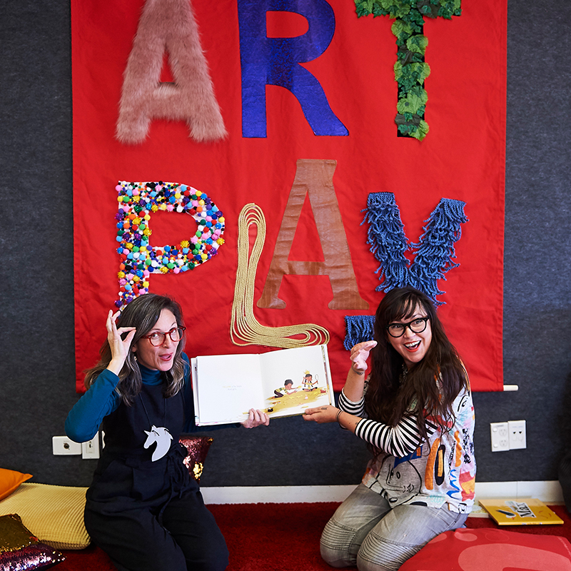 Follow the signs: taking tours in Auslan | MCA Australia